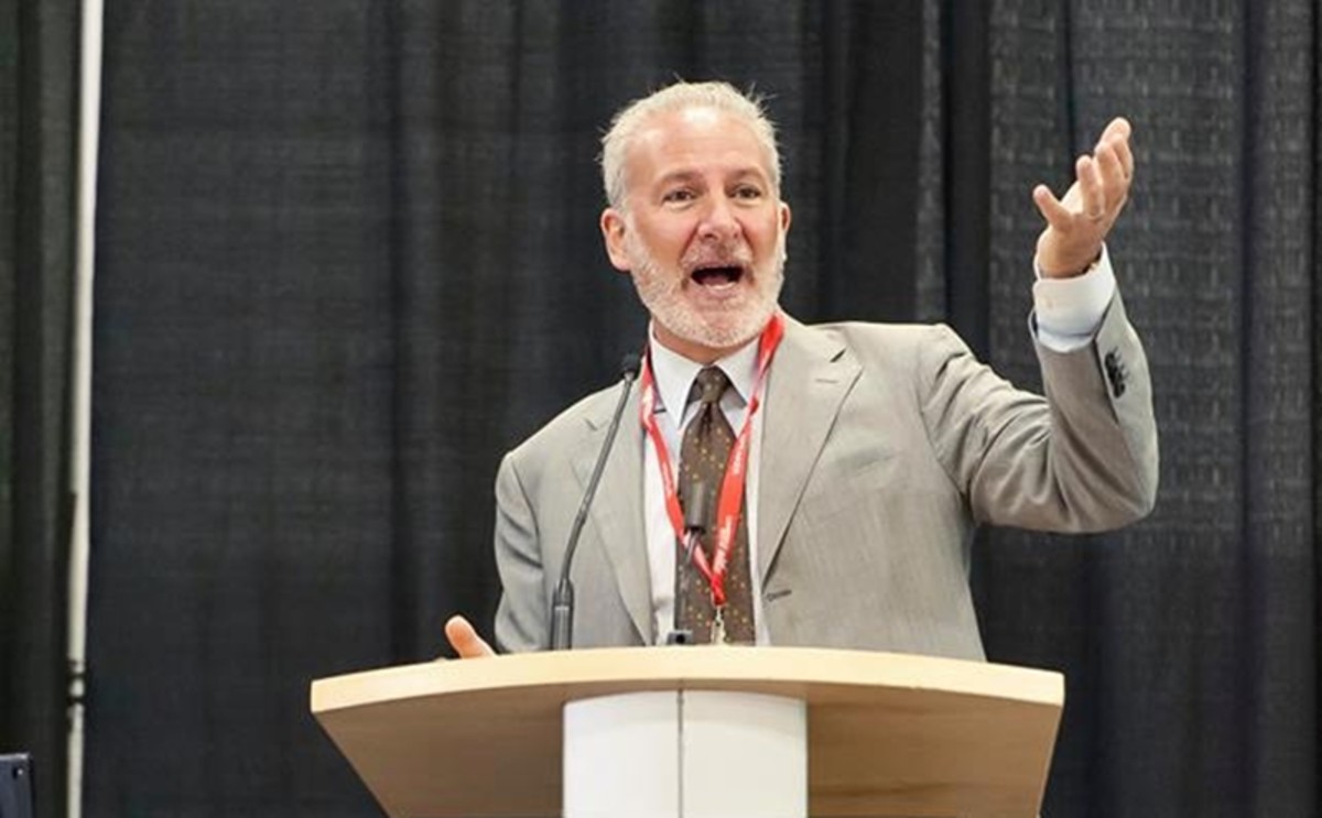 Peter Schiff asegura que Estados Unidos no comprará Bitcoin para su ...