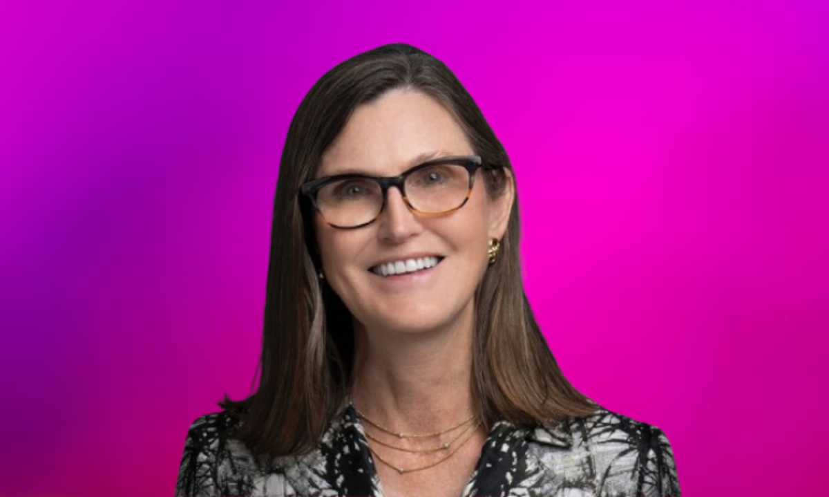 Ark Invest apuesta al rebote cripto: Cathie Wood dice que la crisis de ...