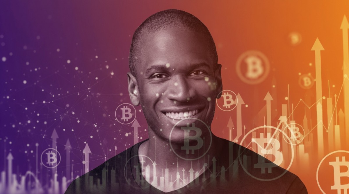 Arthur Hayes proyecta un Bitcoin de un millón de dólares tras la llegada de un economista ...